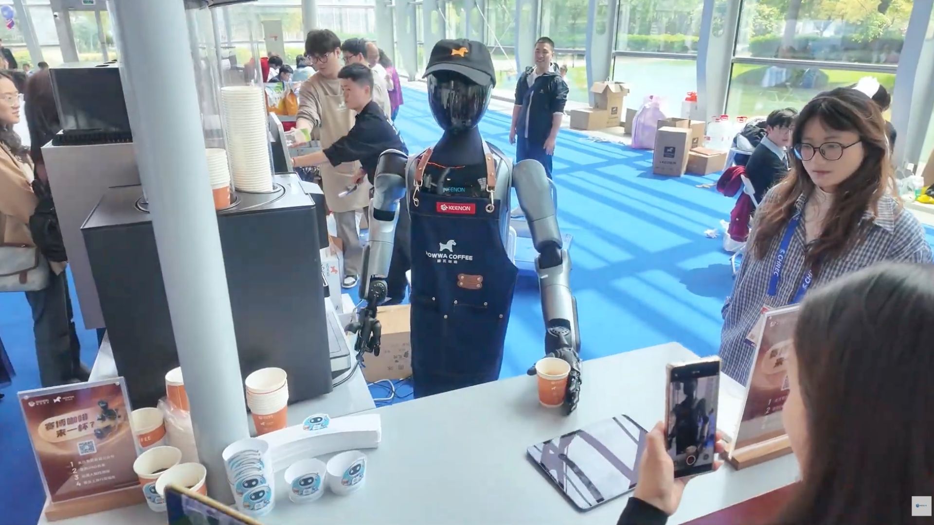 Chinese firm debuts compact humanoid robot with 42 DoF and 100 TOPS ...