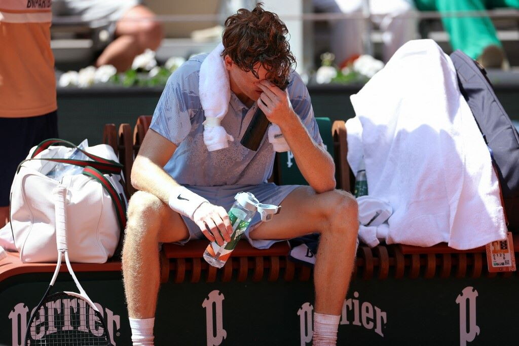Il caldo stende Sinner a Parigi. Jannik sconfitto in 5 set da Cerundolo ...