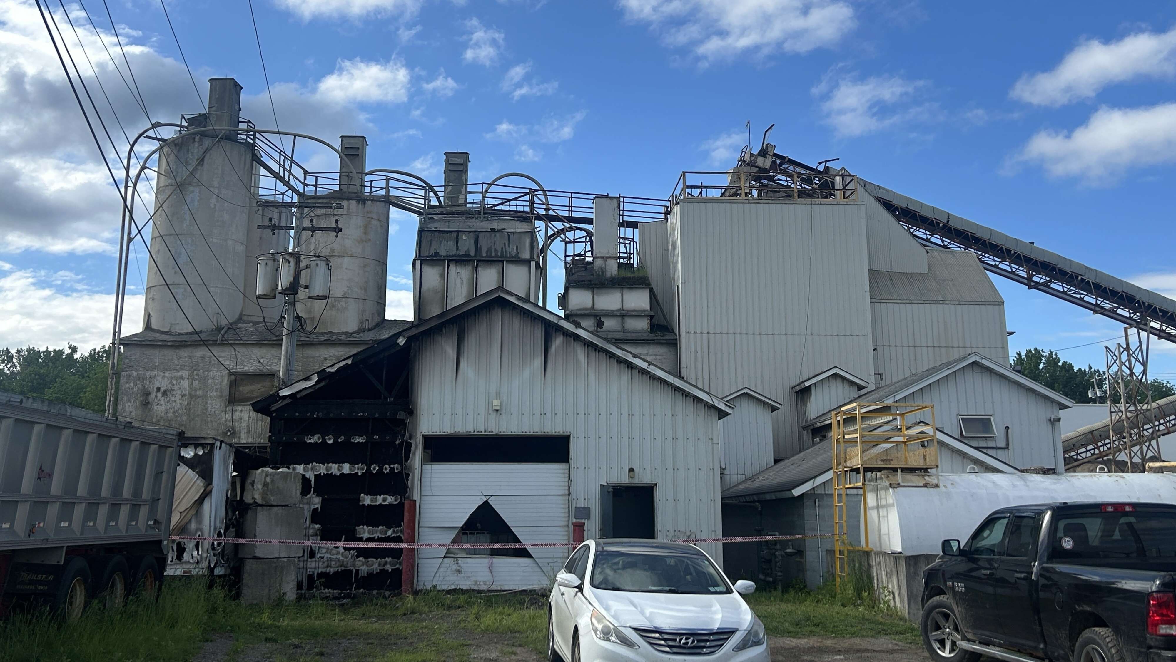 Fire that started in trailer damages concrete plant building in Syracuse