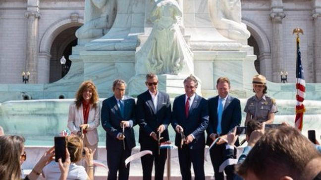 Columbus Fountain in DC flows again after nearly 2 decades