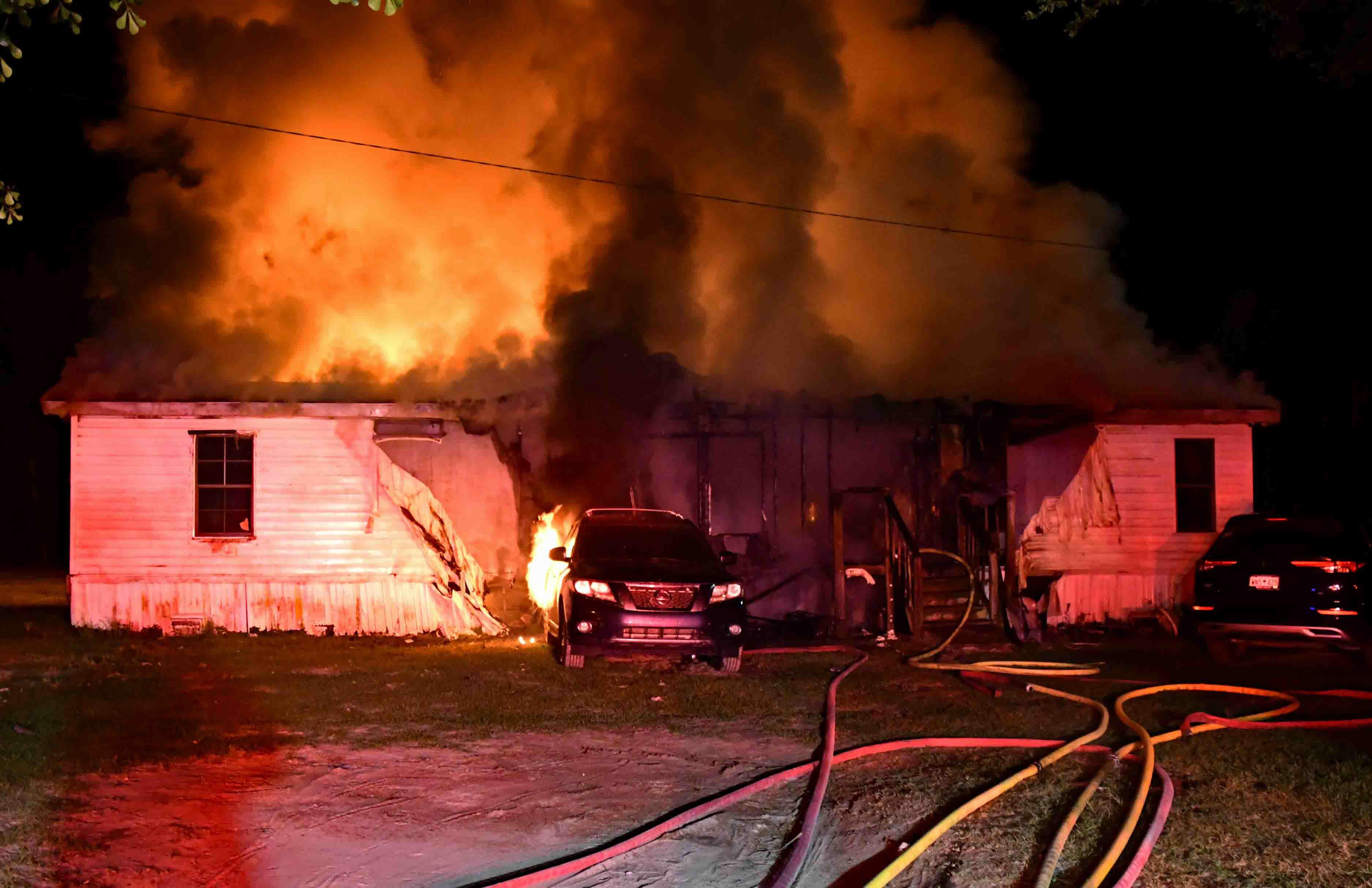 1 killed, 1 severely burned in early-morning Colleton County structure fire