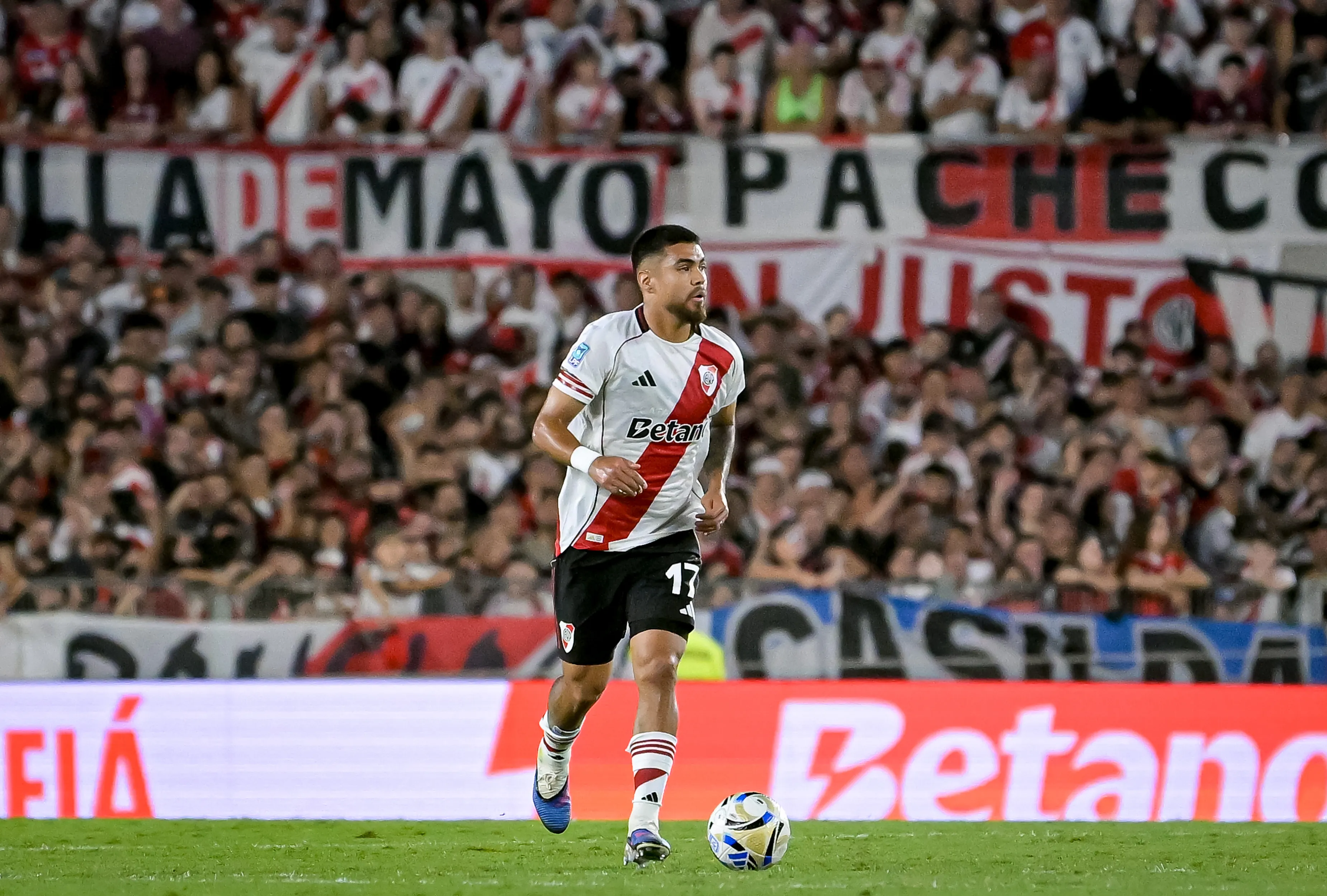 Mientras Matías Zaldivia gana 30 millones de pesos en la U, esto cobra ...