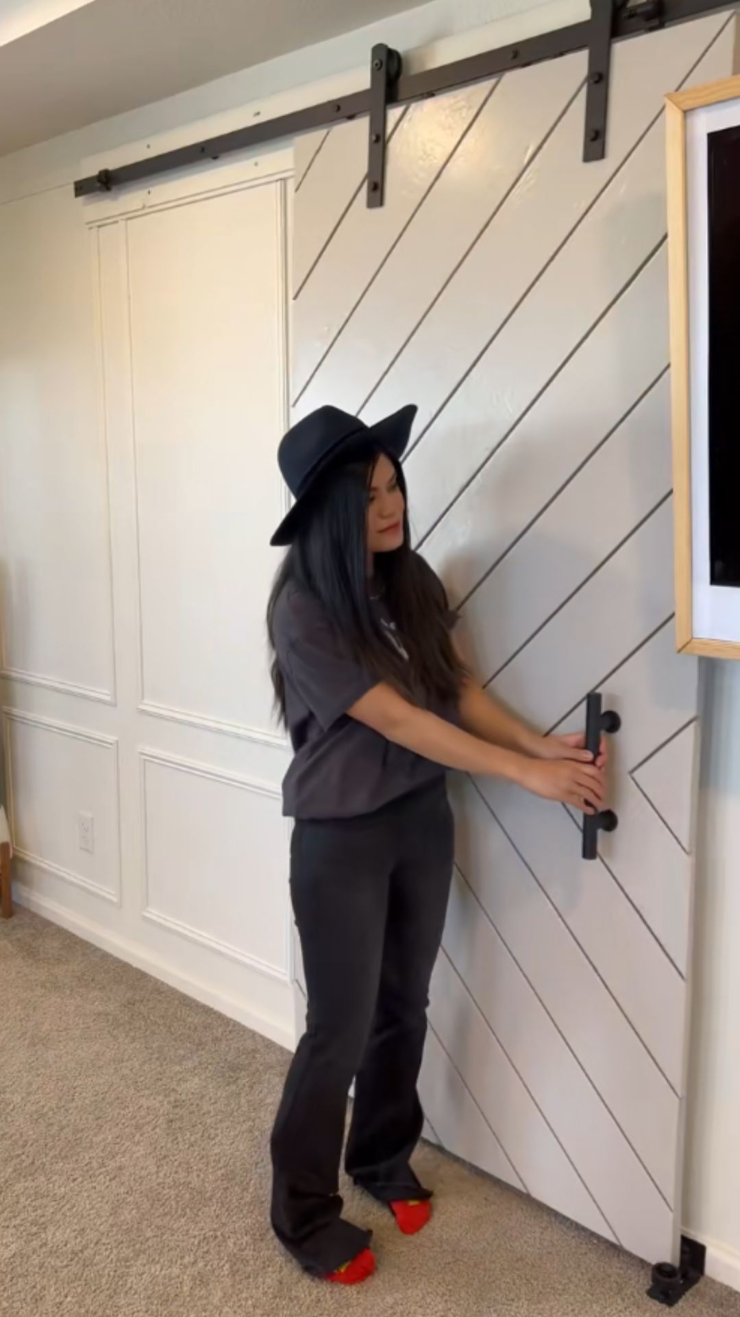 How I built my own barn door at home