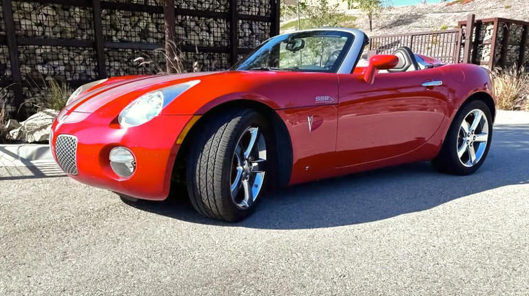 At $12,500, could this 2008 Pontiac Solstice SCCA SSB light up your life?