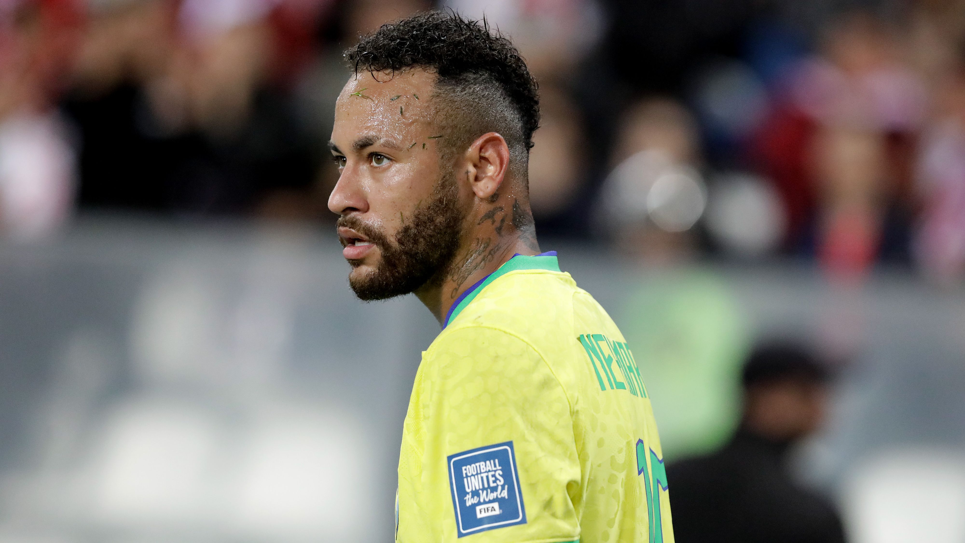 Neymar tem lesão mais grave do que o previsto e fica afastado na ...