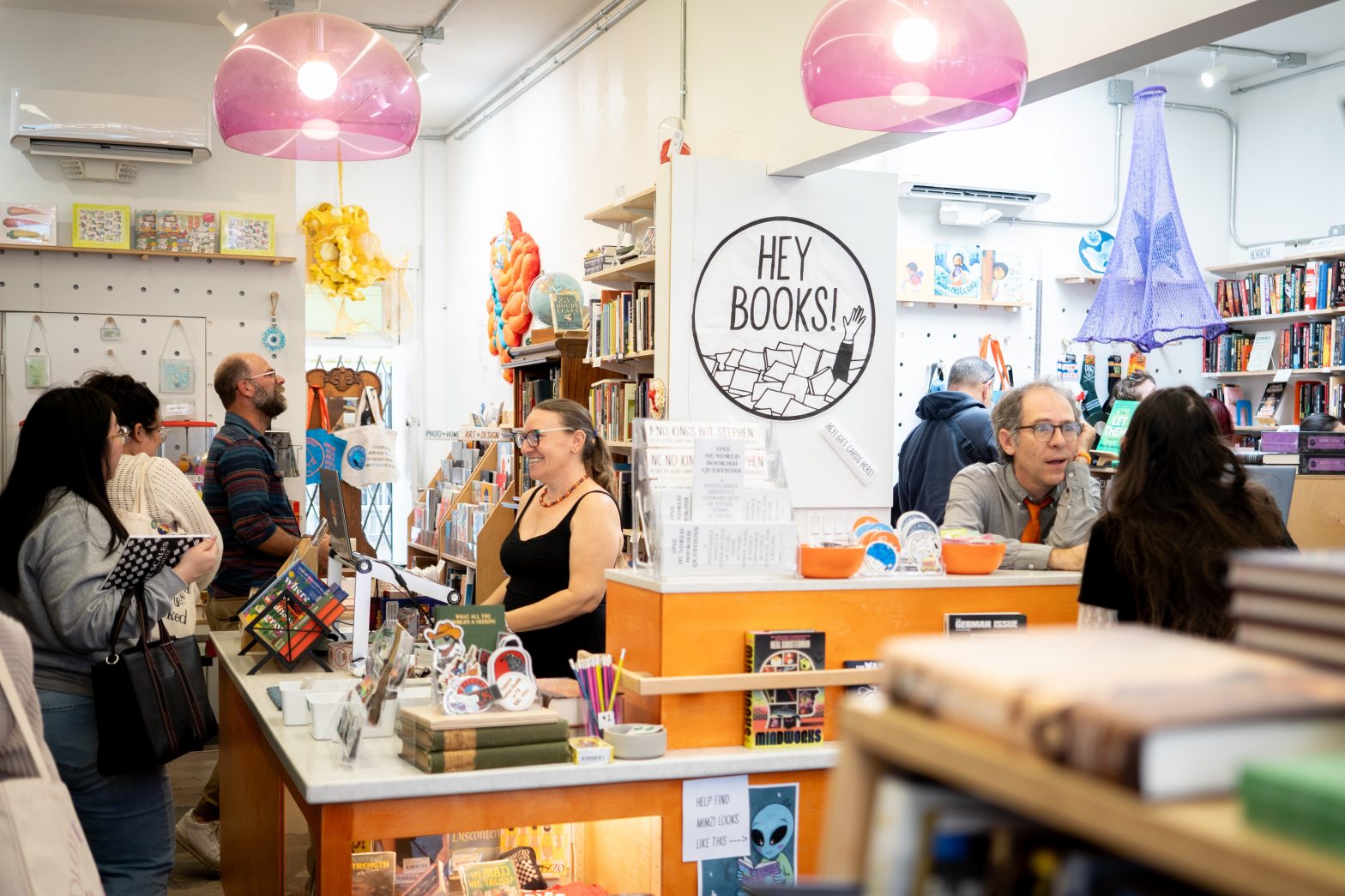 Independent bookstores are multiplying, although many still think they ...