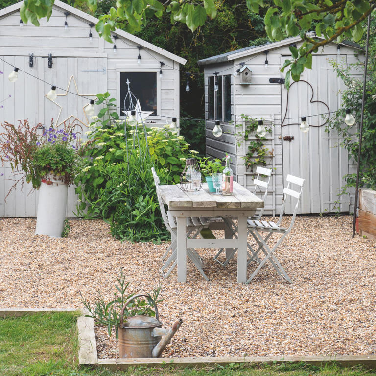 5 things that people with a tidy outdoor space always have