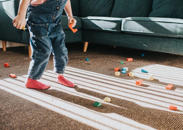 7 things pro organizers say organized people never keep in their living ...
