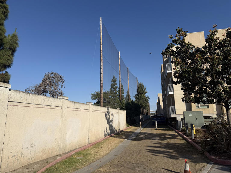 East San Jose neighborhood hit by stray golf balls