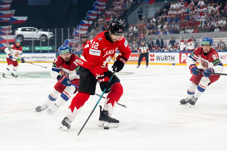Canada : Evan Bouchard se blesse en quart de finale du Mondial contre ...