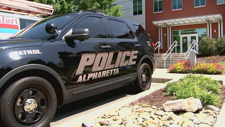 Alpharetta Police Department looking to hire with major sign-on bonus