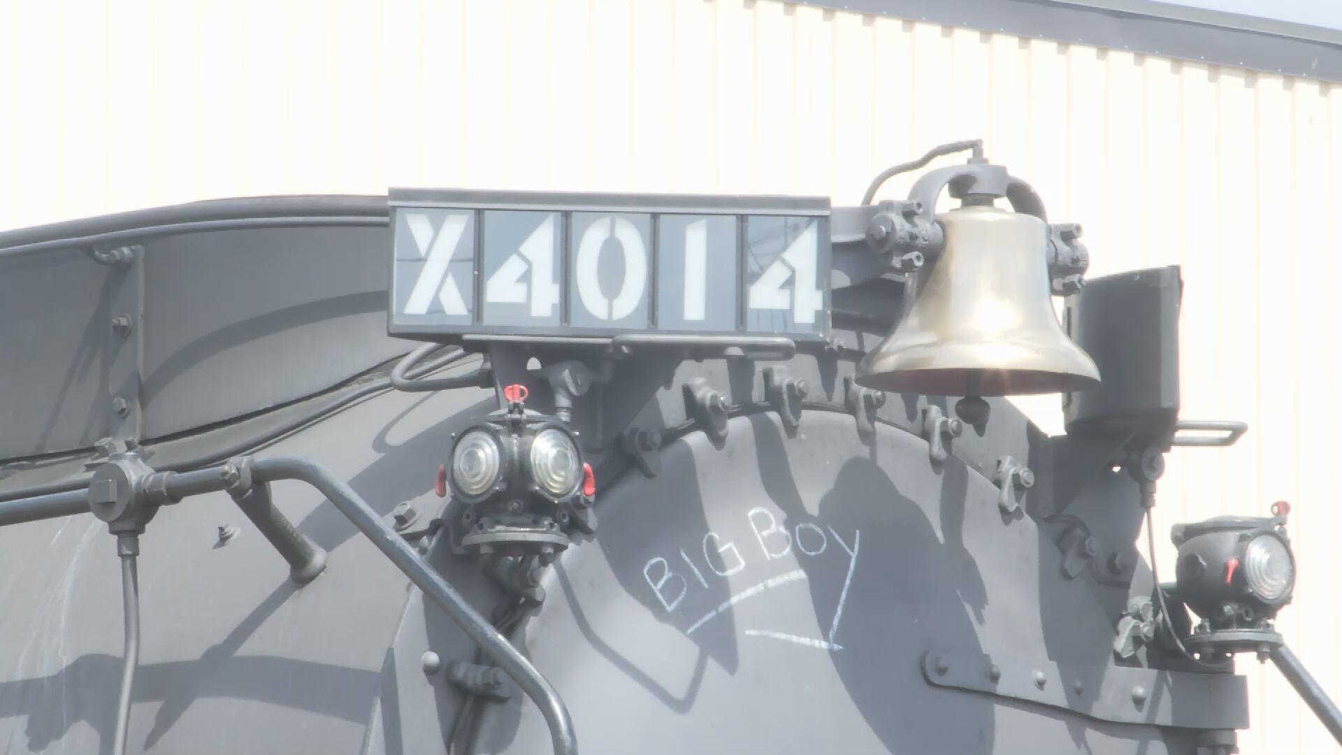 Big Boy locomotive draws visitors to North Platte