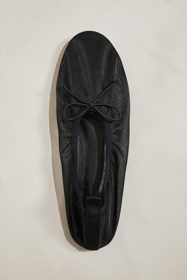 Not flip flops, not jelly shoes, last year’s most divisive shoe trend ...