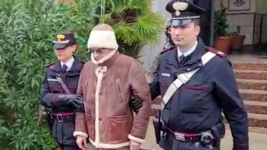 Villas, cars and cash: Italy seizes dead Mafia mobster's millions