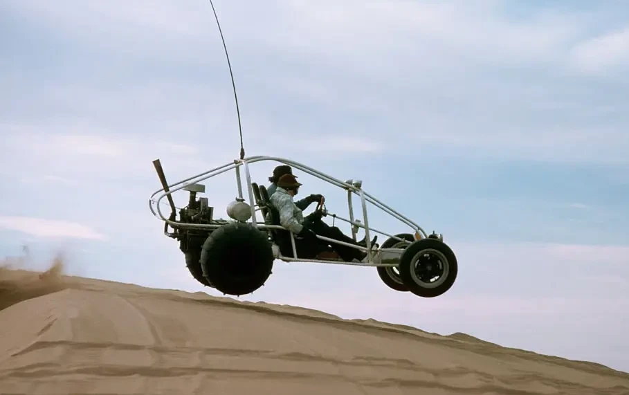 Brado unveils carbon fiber dune buggy with retro flair