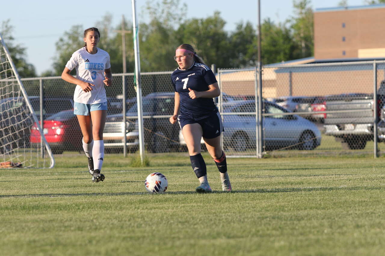 Essexville Garber beats Bad Axe 4-2 in Division 3 district semifinal