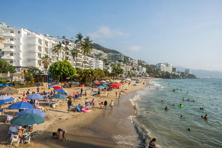Serial killer fears grow in Puerto Vallarta after 3 murders