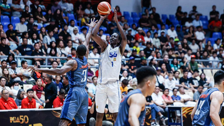 How Bol Bol became the PBA's biggest attraction