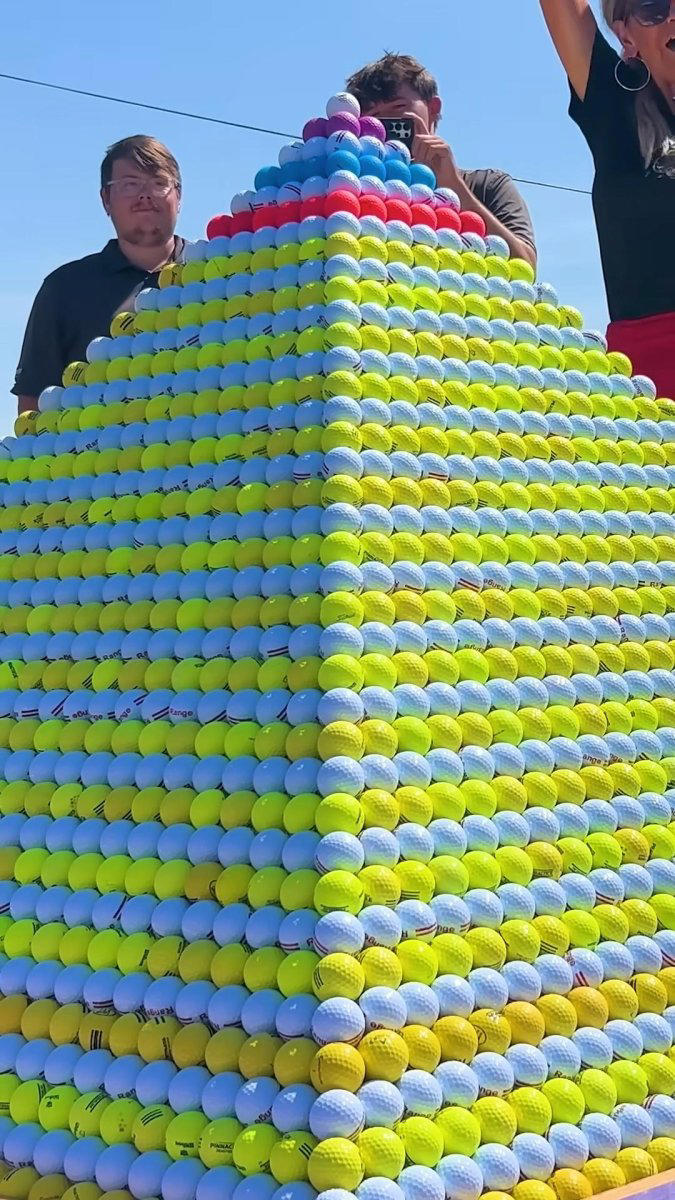 Watch: World's largest golf ball pyramid constructed on Texas course