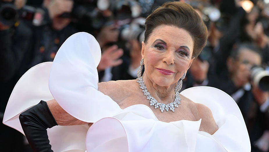 Joan Collins’ timeless beauty secrets revealed at 93