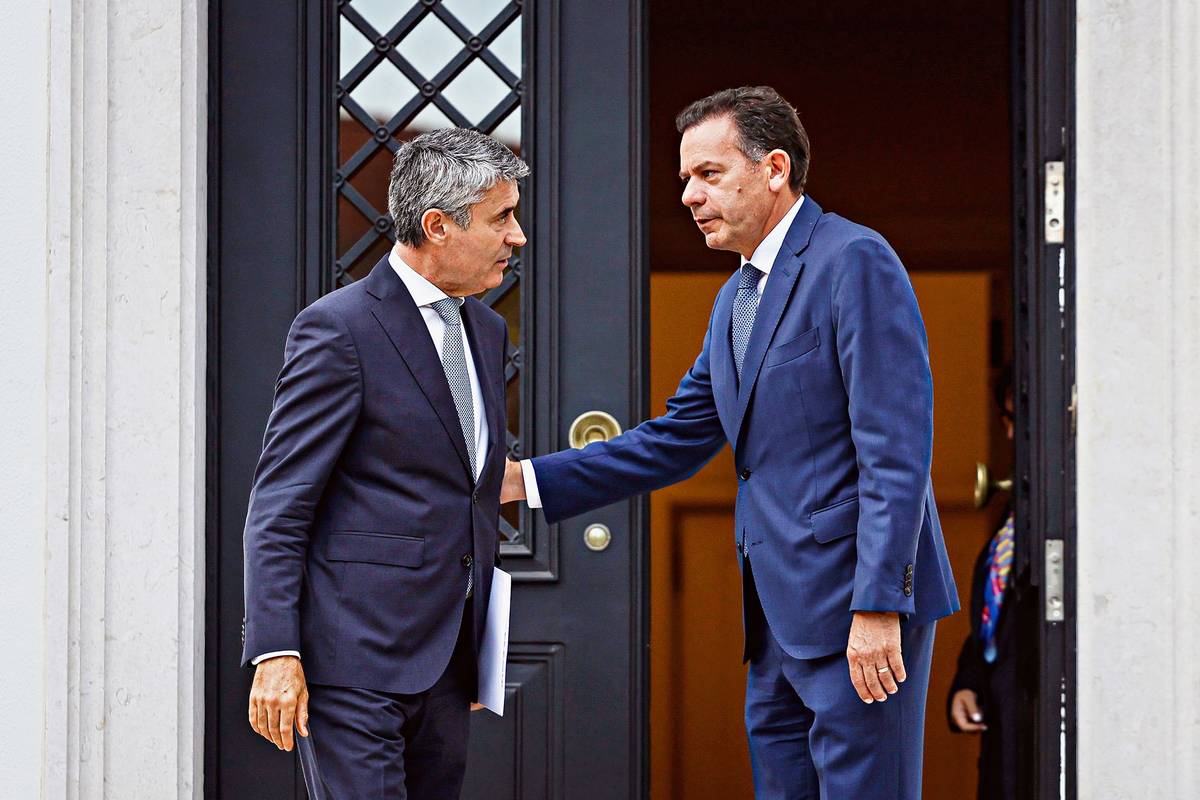 Sondagem Expresso/SIC: PS lidera, mas sem ganhar votos à AD