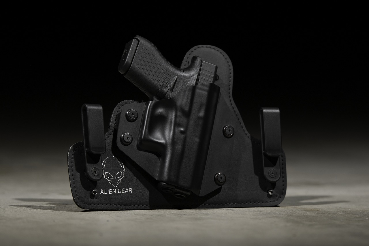 8 things most people don’t know about why the Smith & Wesson Shield is ...