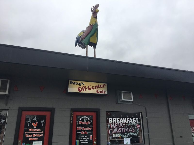 Oregon’s hole in the wall breakfast spot is housed in a yellow building ...
