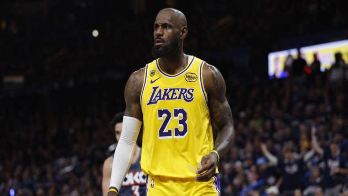 Stephen Curry reveals his top 5 NBA players of all time: where legends ...
