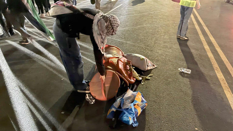 Watch: Police absent from Delaney Hall chaos as agitators block ICE ...