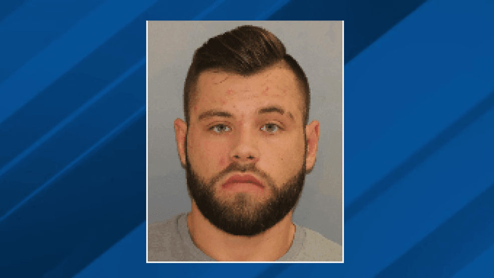 Albany man accused of selling stolen trailer for $3,000, also had warrants