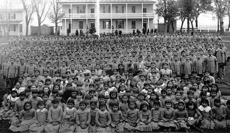 12 Native American students buried at the Carlisle Indian Industrial ...
