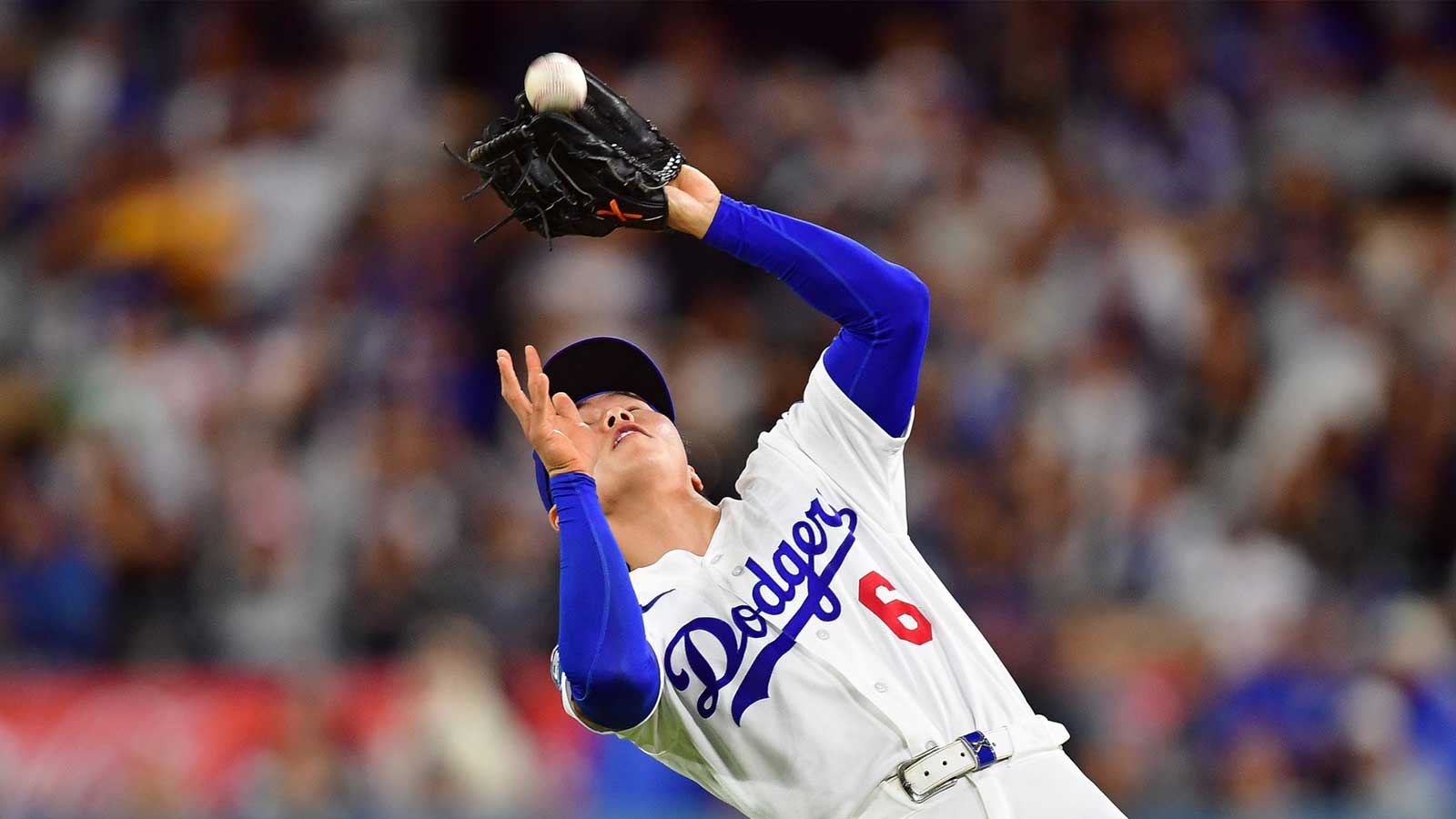 Dodgers’ Hyeseong Kim makes insane no-look grab in first time as left ...