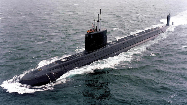 New details just surfaced on Russia’s super-weapon sub Khabarovsk — 135 ...