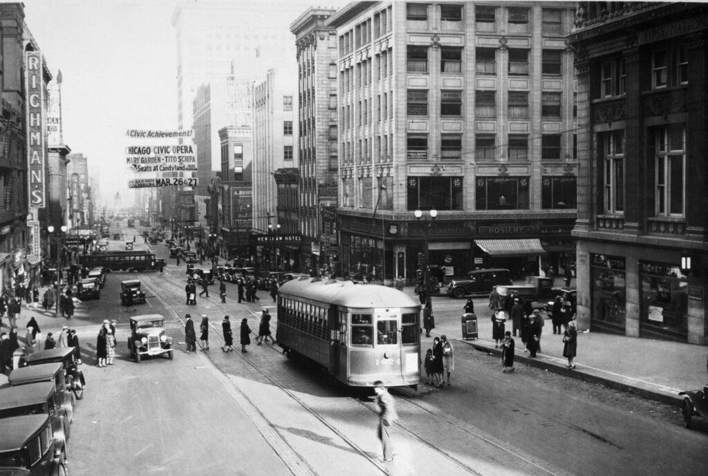 Omaha once torched its streetcars. Could their revival be part of a ...