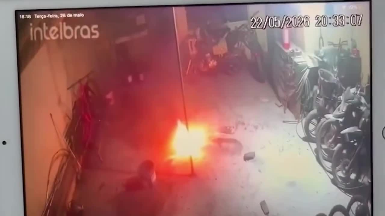 Electric bicycle battery explodes and catches fire inside workshop in ...