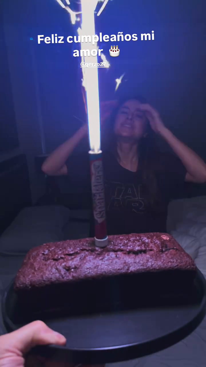 Erik Rubín celebra el cumpleaños de su novia Geraldine Zárate