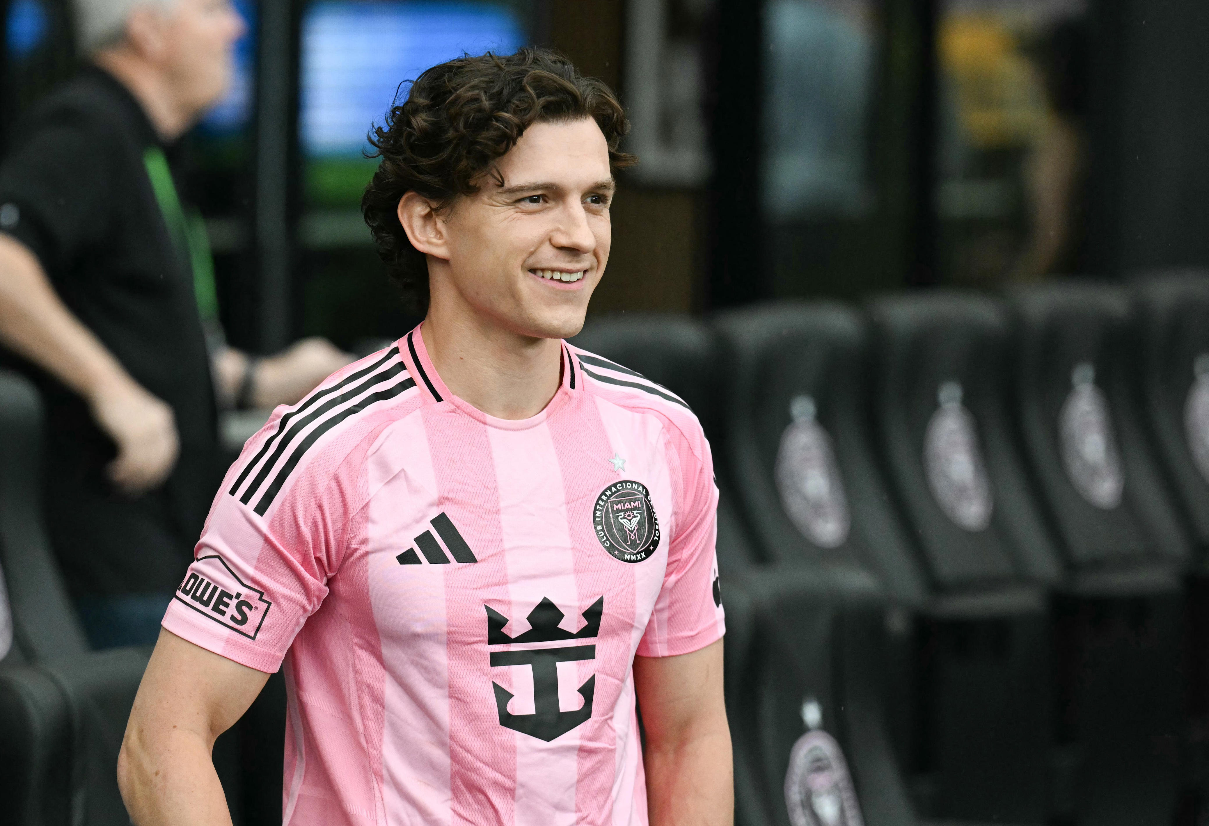 Tom Holland wants to 'do what Downey did for me' before exiting as ...