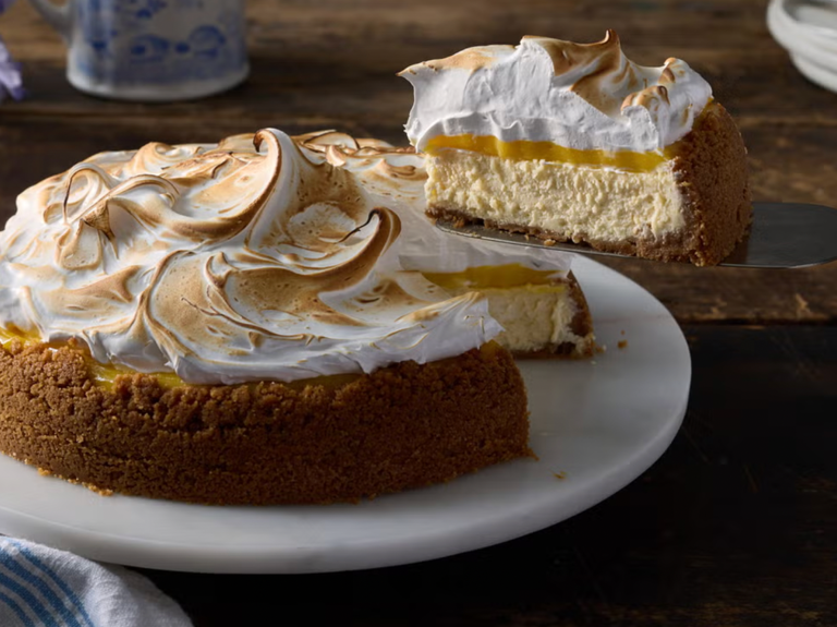 Don’t toss that box! Make these delicious graham cracker desserts instead