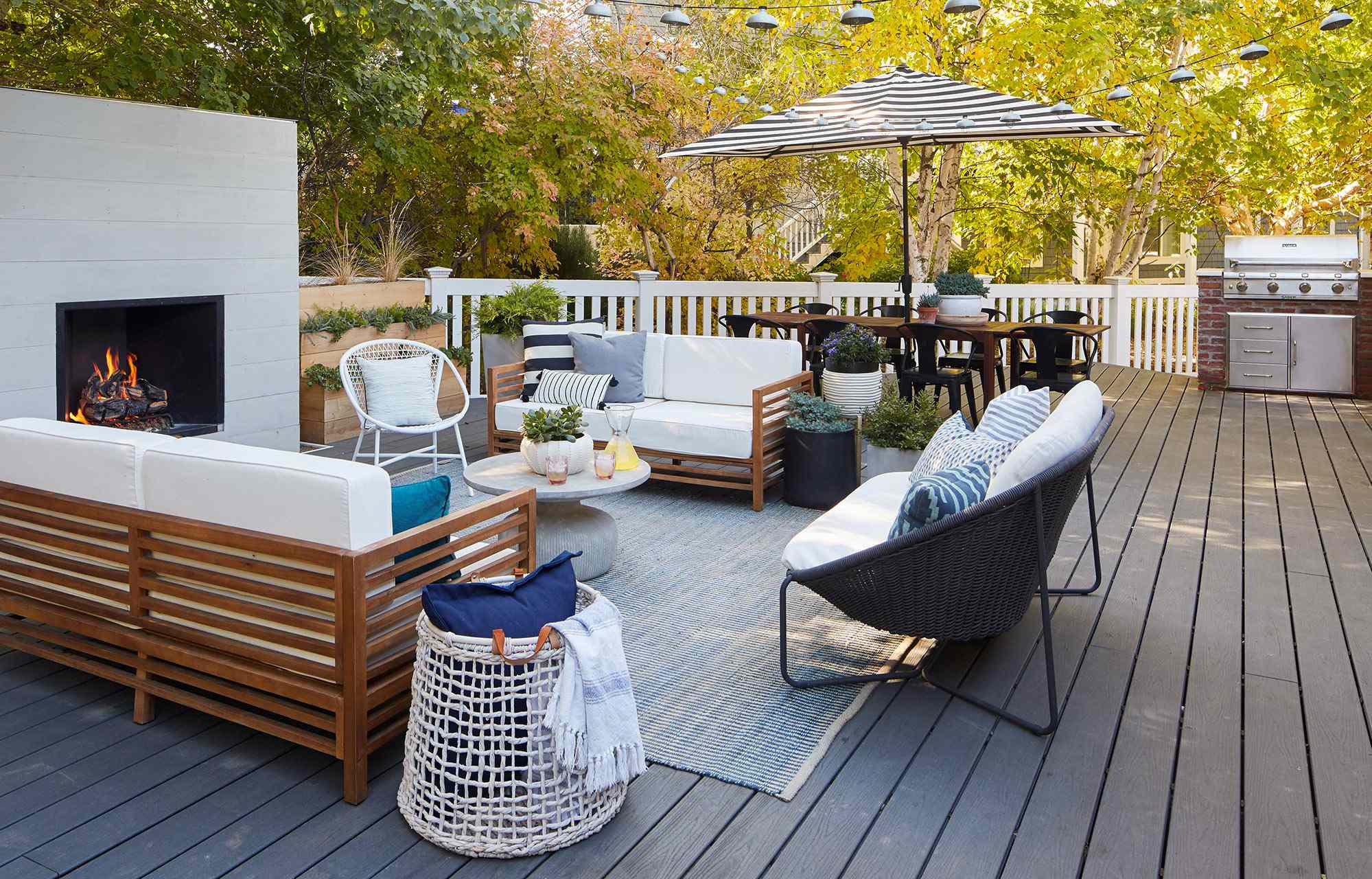 5 things to avoid when buying an outdoor rug, according to designers