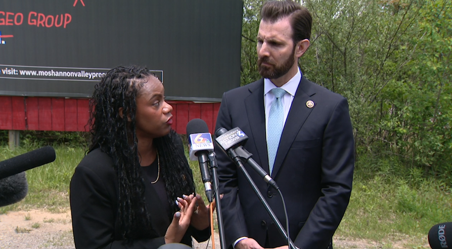 Local members of Congress make unannounced visit to ICE detention ...