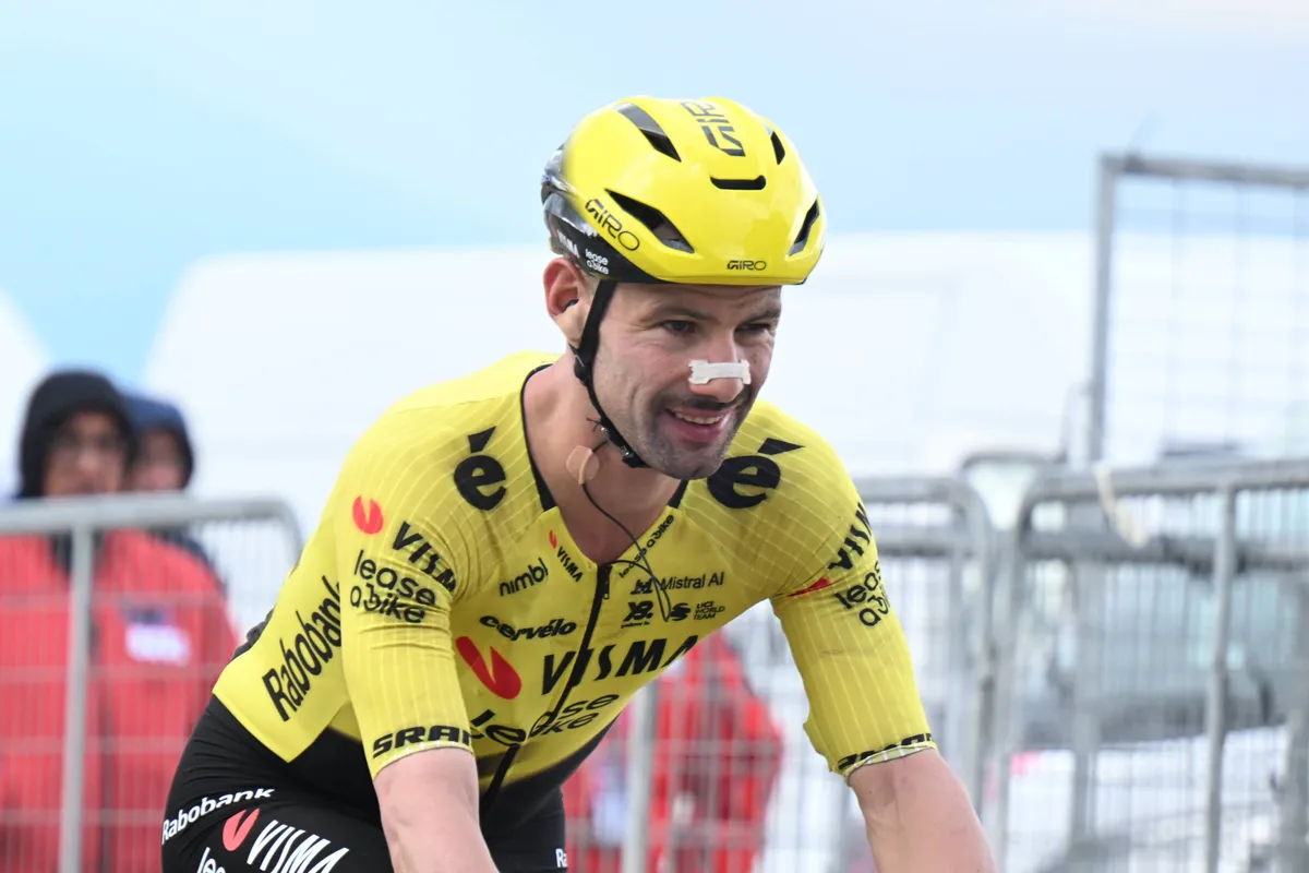 Giro stage 18 fines and time penalties: After pee-bidon-gate ...