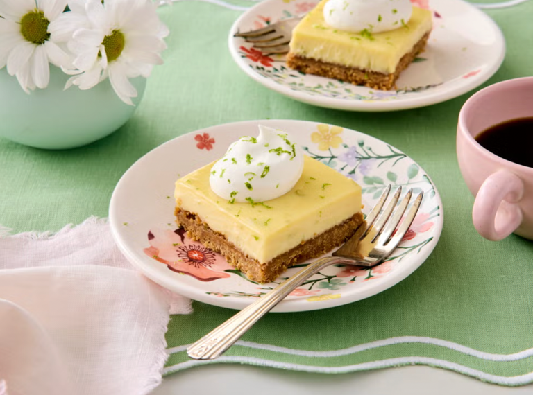 Don’t toss that box! Make these delicious graham cracker desserts instead