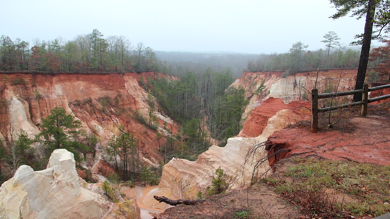Farmers accidentally carved a canyon in Georgia and now it rivals ...