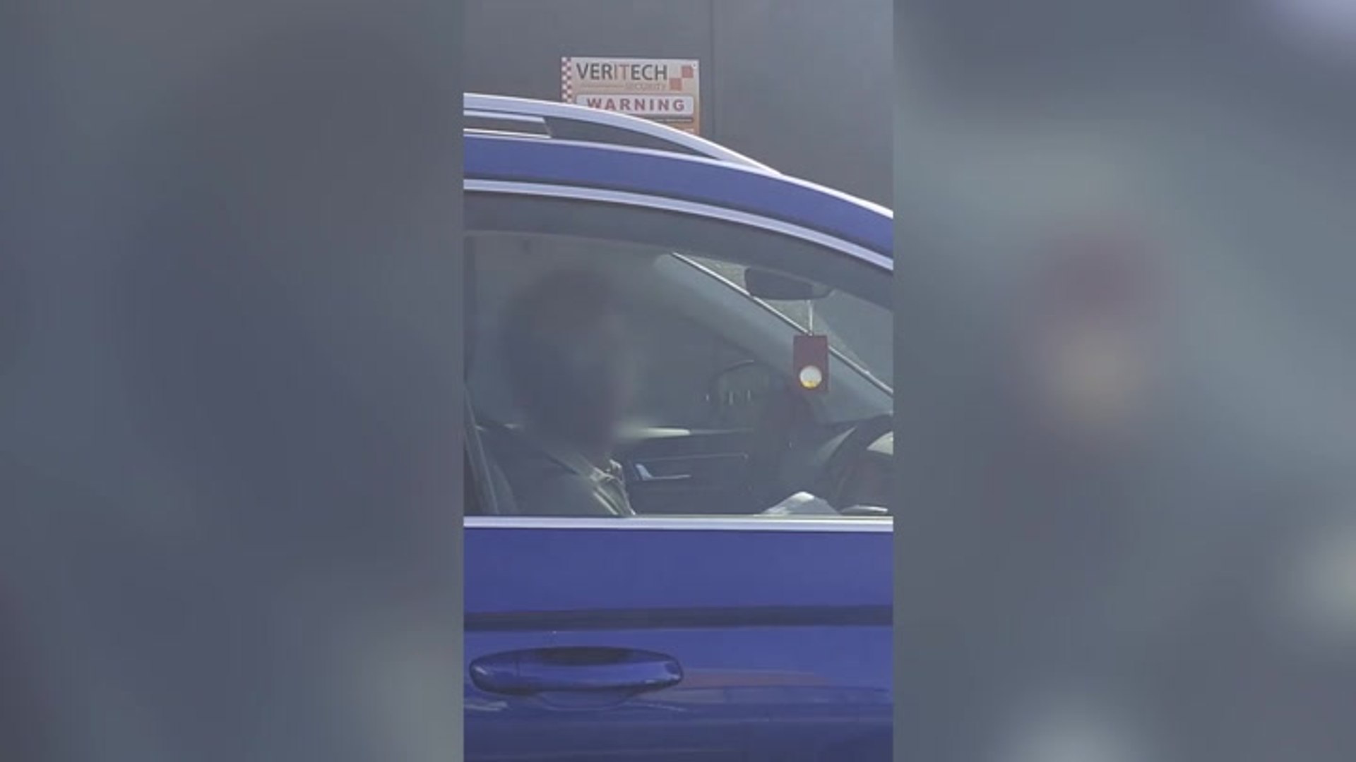 Driver paying for parking ticket behind wheel immediately fined again
