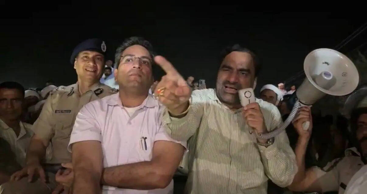 Bhairana Dham protest suspended after talks with GOVT