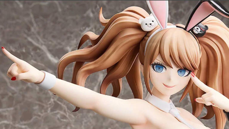 Danganronpa Junko Enoshima bunny girl figure is over 2 feet tall