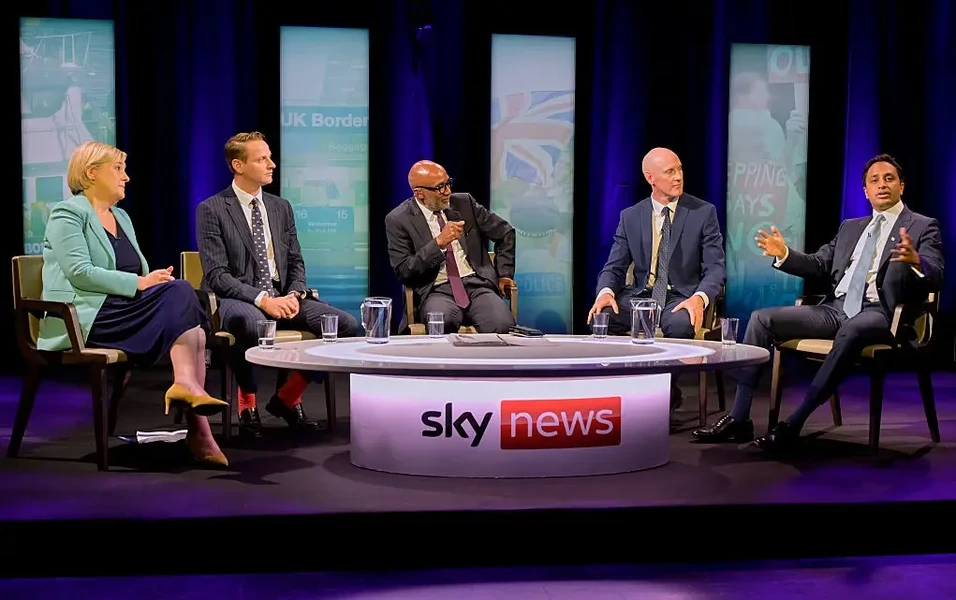 Record immigration reshapes UK jobs, demographics and politics