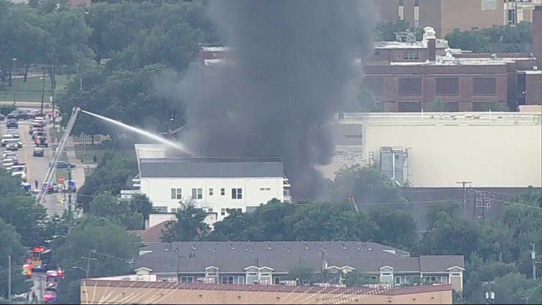 Explosion rocks Dallas apartment building leaving at least 2 women and ...