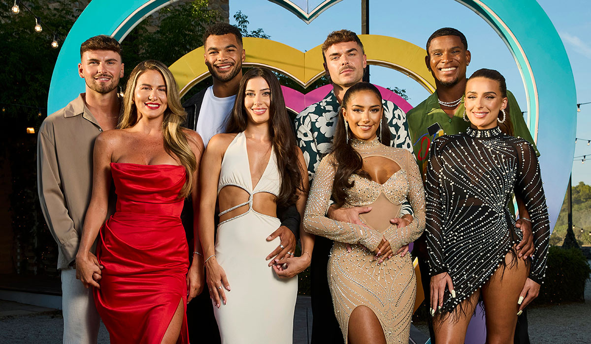 'This is what the people want!' Love Island favourites band together ...