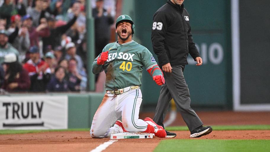 Willson Contreras' milestone celebration will cheer up Red Sox fans